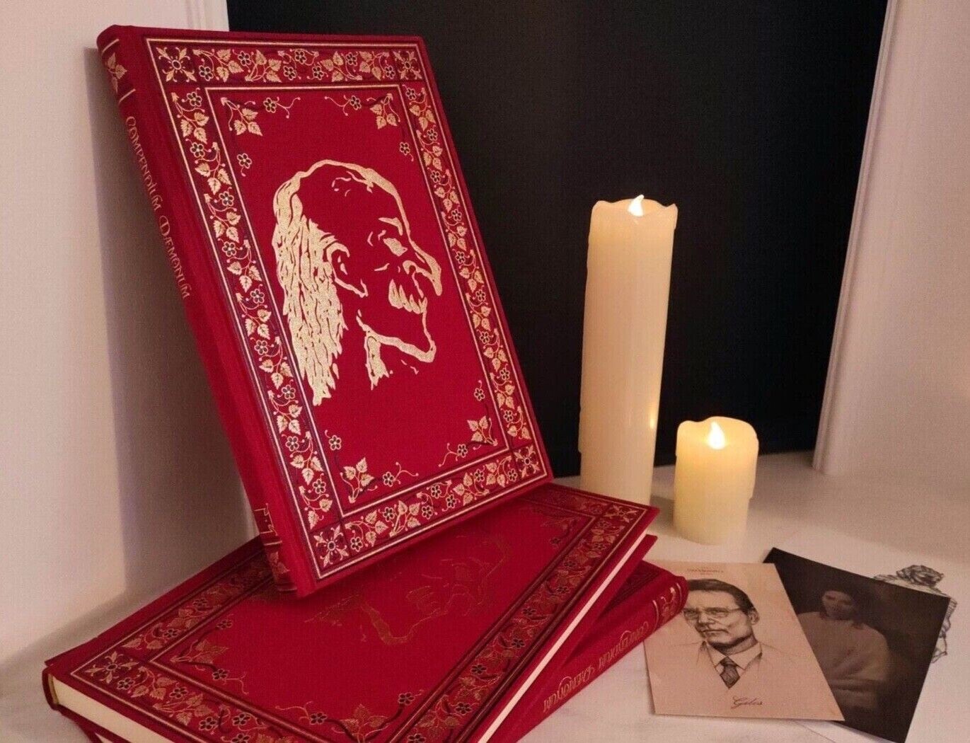 Buffy The Vampire Slayer - Compendium Book Prop Replica - International ...