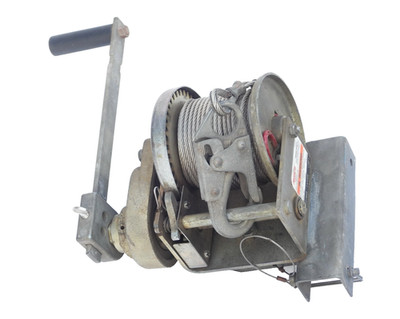 PROTECTA AK210AS HEAVY-DUTY 110-FOOT CONFINED SPACE BRAKE WINCH LIMIT ...
