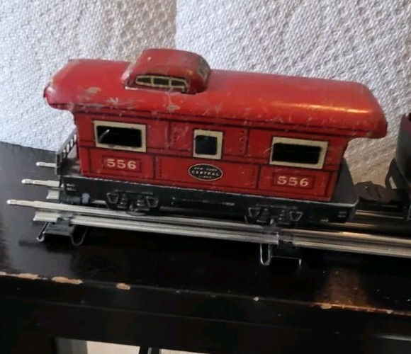 Vintage Marx Locomotive & 5 Piece Marx Train set New York Central Rock ...