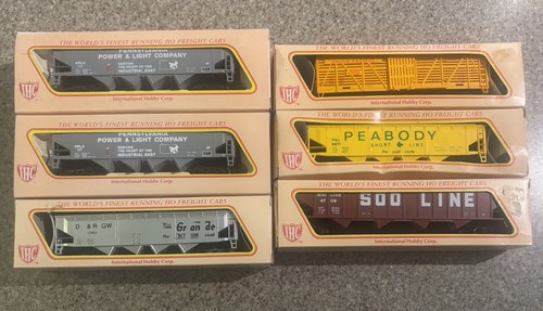6 Car Lot Of HO Scale Trains IHC Freight Cars C-Descript For Details ...
