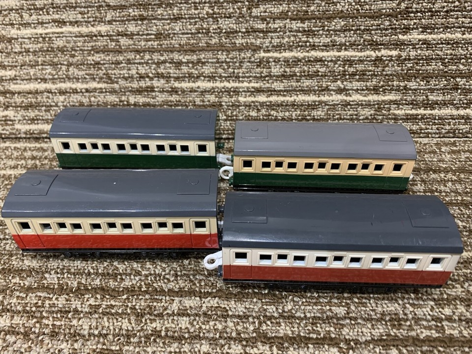 TOMY Thomas & Friends Plarail Gordon's Passenger Express Coaches Car ...