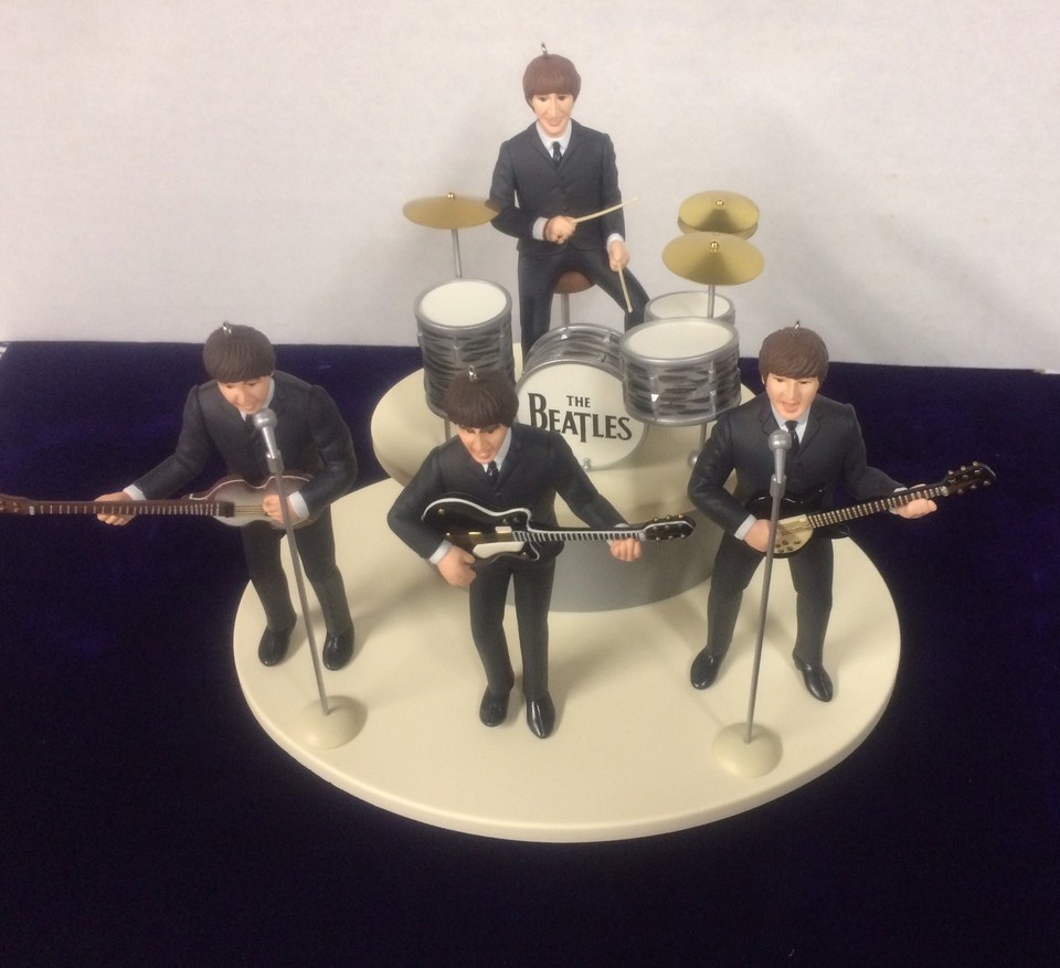 BEATLES ED SULLIVAN FIGURE SET OF 4 WITH INSTRUMENTS ON STAGE NEW IN ...