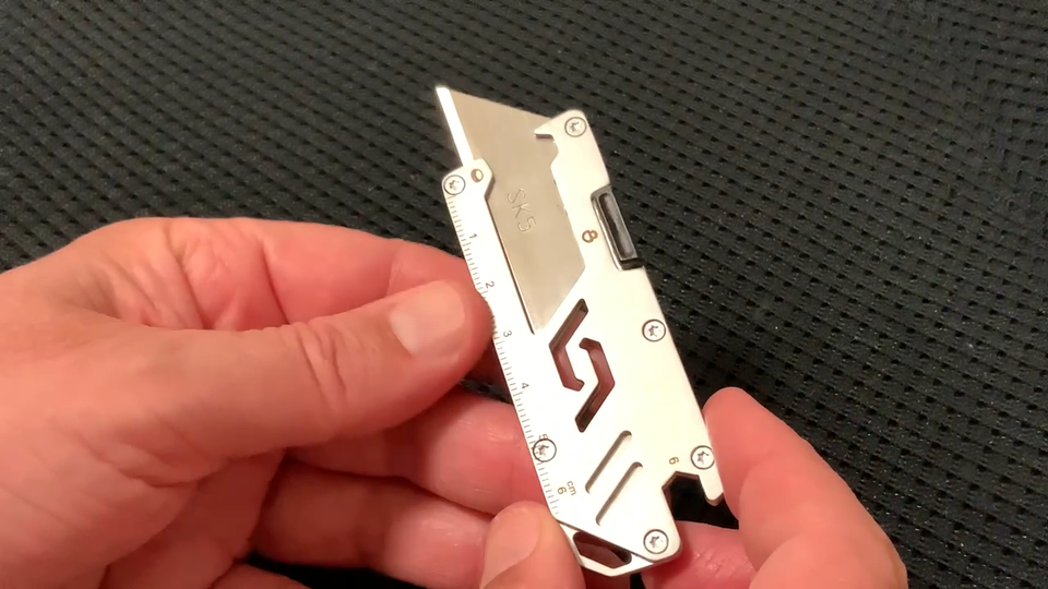 EDC Keychain + BOX CUTTER + Utility Multi/Tool Knife + 5 SK5 ...