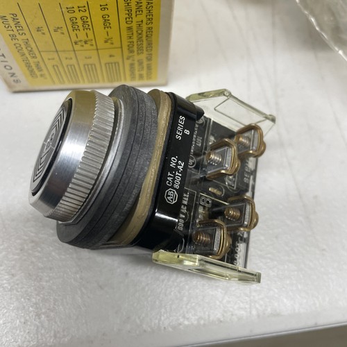 ALLEN BRADLEY 800T-A2A PUSHBUTTON SER. C 800TA2A | eBay
