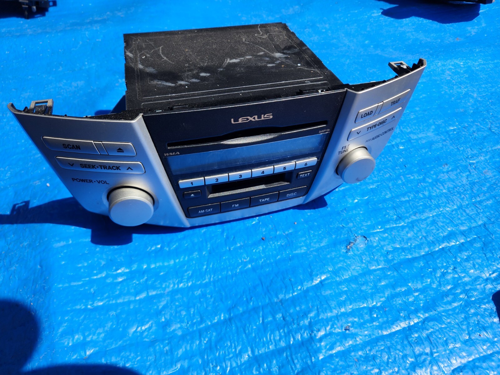 2004-2006 Lexus RX330 RX350 head unit Tape Radio CD Player 86120-0E070 ...