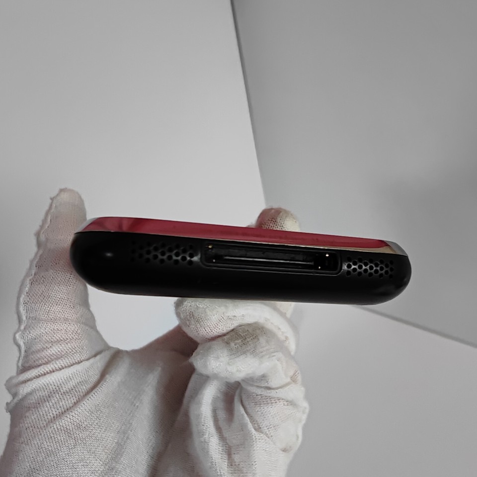 Apple iPhone 1st gen (iPhone 2G) 8GB very perfect 2MP 3.5" iOS 3.1.3 ...