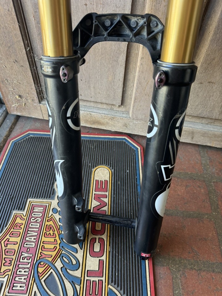 2015 Fox 40 Float Factory Series Fit Rc2 26” 20x110 Downhill Forks ...