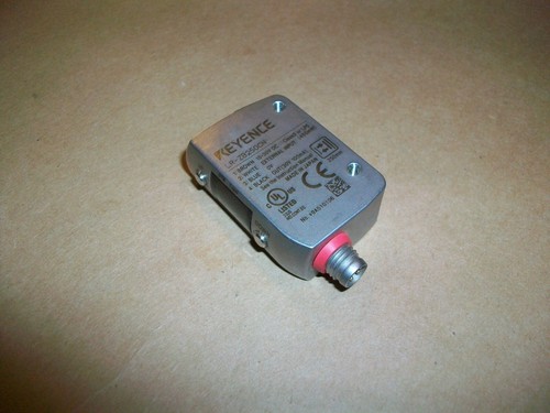 Keyence LR-ZB250CN Distance Based Laser Sensor Proximity Switch 250mm ...