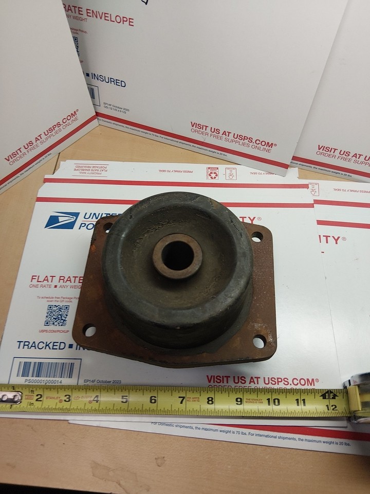 Rear Engine Mount Pioneer 070735001 for New Flyer Series 50 - 2300 NOS ...