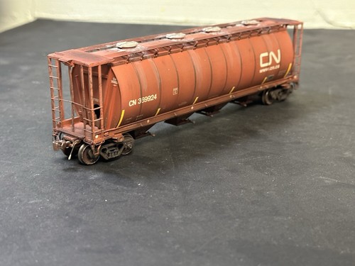 Custom Weathered HO Scale Rapido Cylindrical Covered Hopper Canadian ...