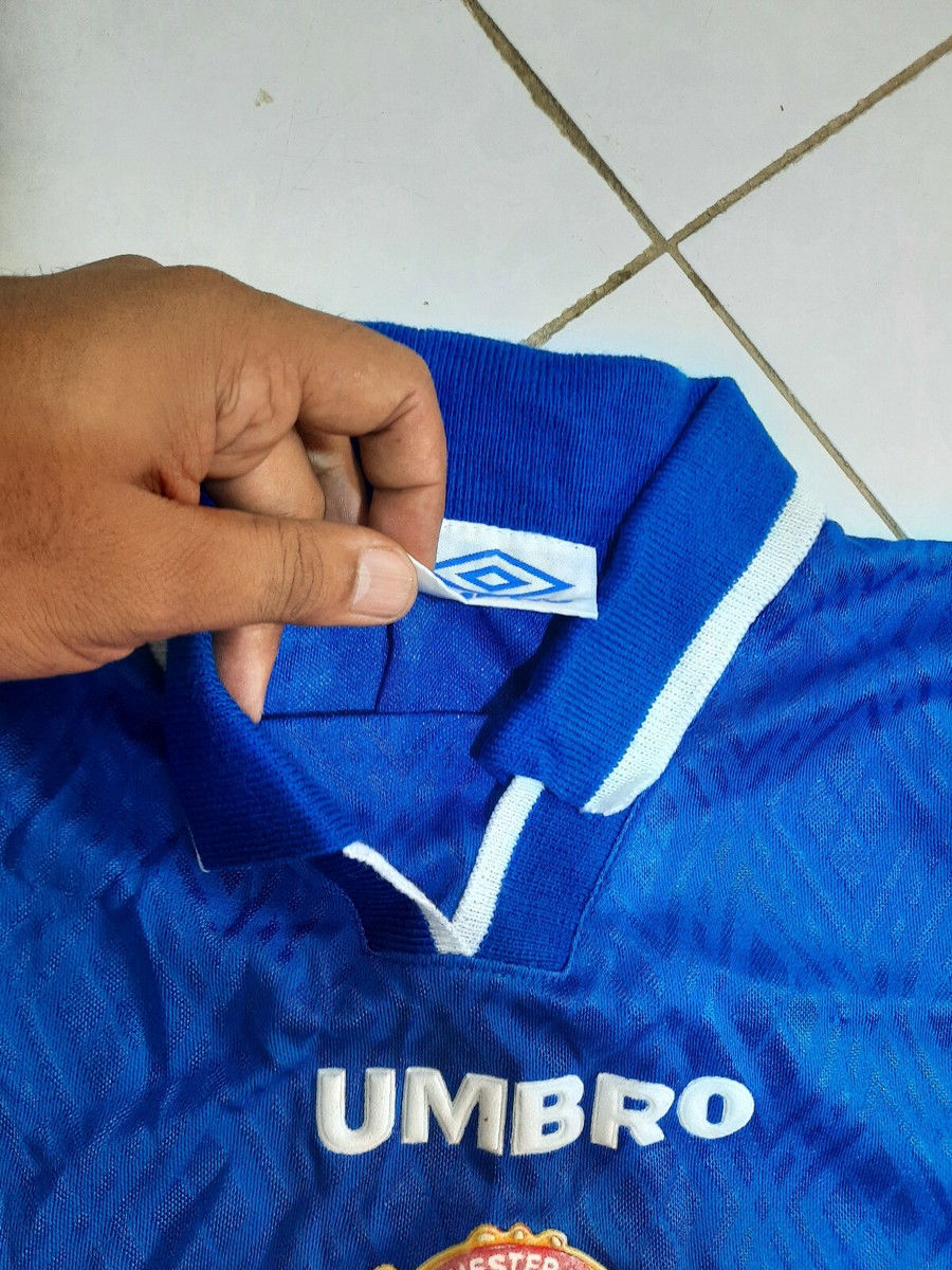 vtg Manchester United 90's blue jersey shirt Umbro L / XL vtg Manchester United 90's blue jersey shirt Umbro L / XL