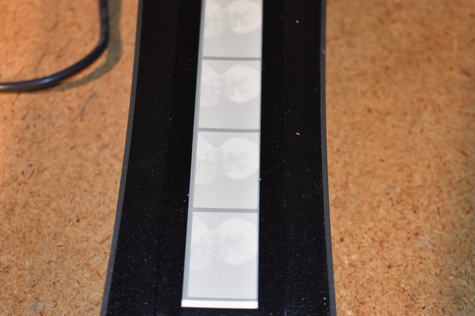 Hewlett Packard ScanJet XPA Model C9861A Slide/Negative Film Scanner ...