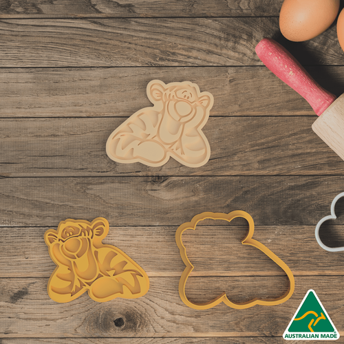 Winnie The Pooh- Tigger Cookie Cutter and Embosser Stamp | eBay Australia
