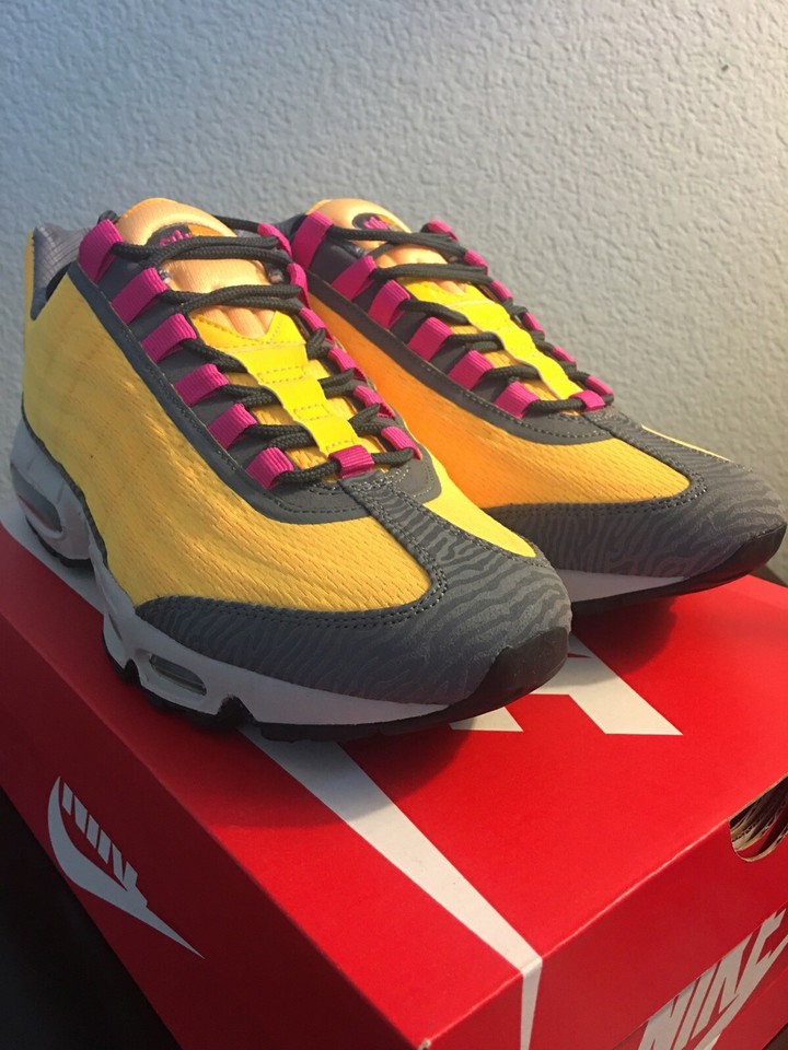 Men's Nike Air Max 95 Premium Athletic Sneakers 599425 860 size 9.5 ...