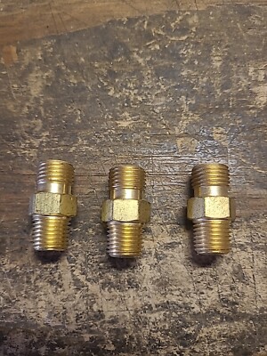 WESTERN.. REGULATOR OUTLET BUSHING #32, 1/4" NPT, 200 PSI, B SIZE..(LOT ...