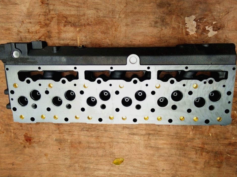Indirect Injection Complete Cylinder Head w/Valves for Caterpillar ...