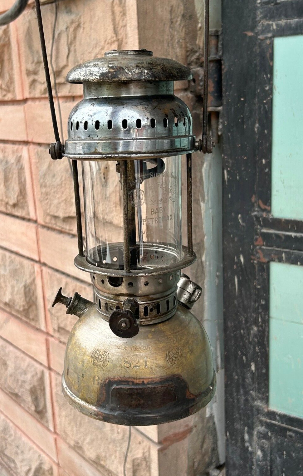 VINTAGE BABY PETROMAX NO.821 KEROSENE LANTERN/LAMP ORIGINAL BABY GLASS ...