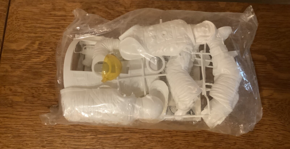 REVELL COLLECTOR'S SET AMERICAN SPACE PROGRAM--SEALED PARTS!! | eBay