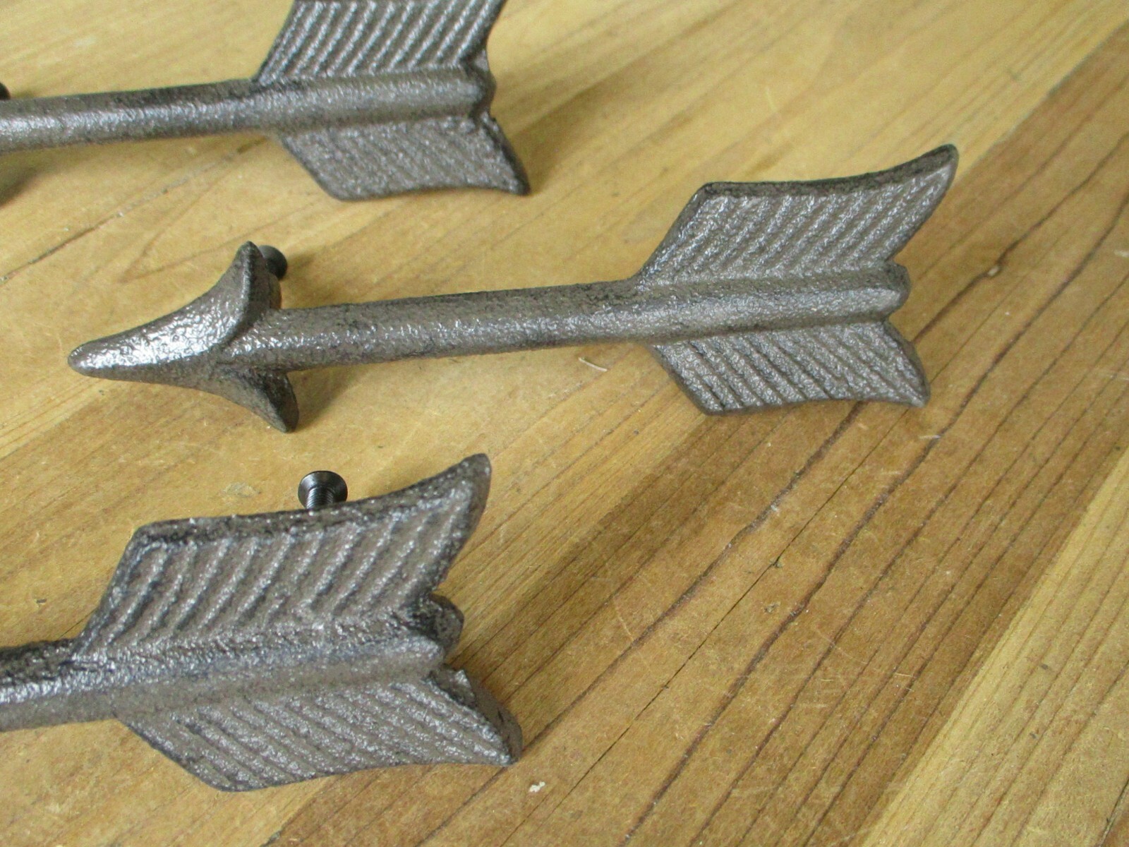 6 Cast Iron Arrow Pulls Handles Hardware Knobs Rustic Cabinet Door ...