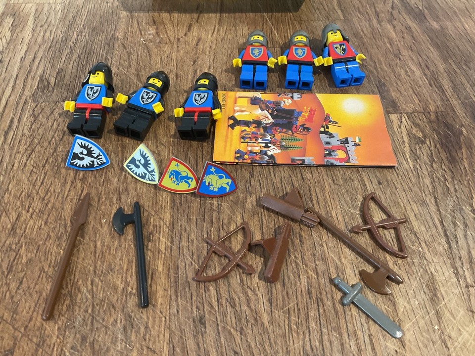 LEGO Castle: Very Rare Castle Mini Figures Set 6102. Boxed all mint ...