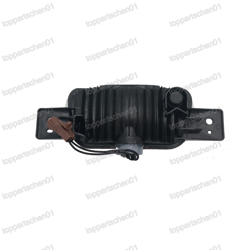 Rear Wheel fog light reflector 8337A068 For Mitsubishi Pajero V97 V98 ...