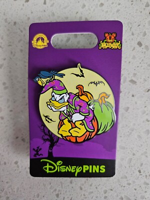Disney Happy Halloween Pumpkin Donald Duck Bats | eBay