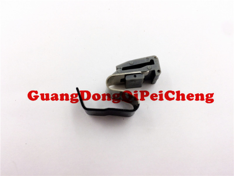 1* Door Gas Fuel MR970563 Clip MR970563 For Mitsubishi Lancer Outlander ...