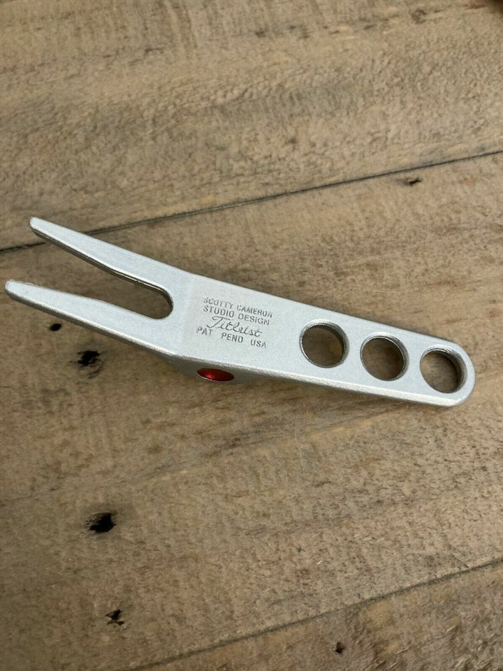 New Divot Pivot Tool Stamped Aluminum -Silver /Black | eBay