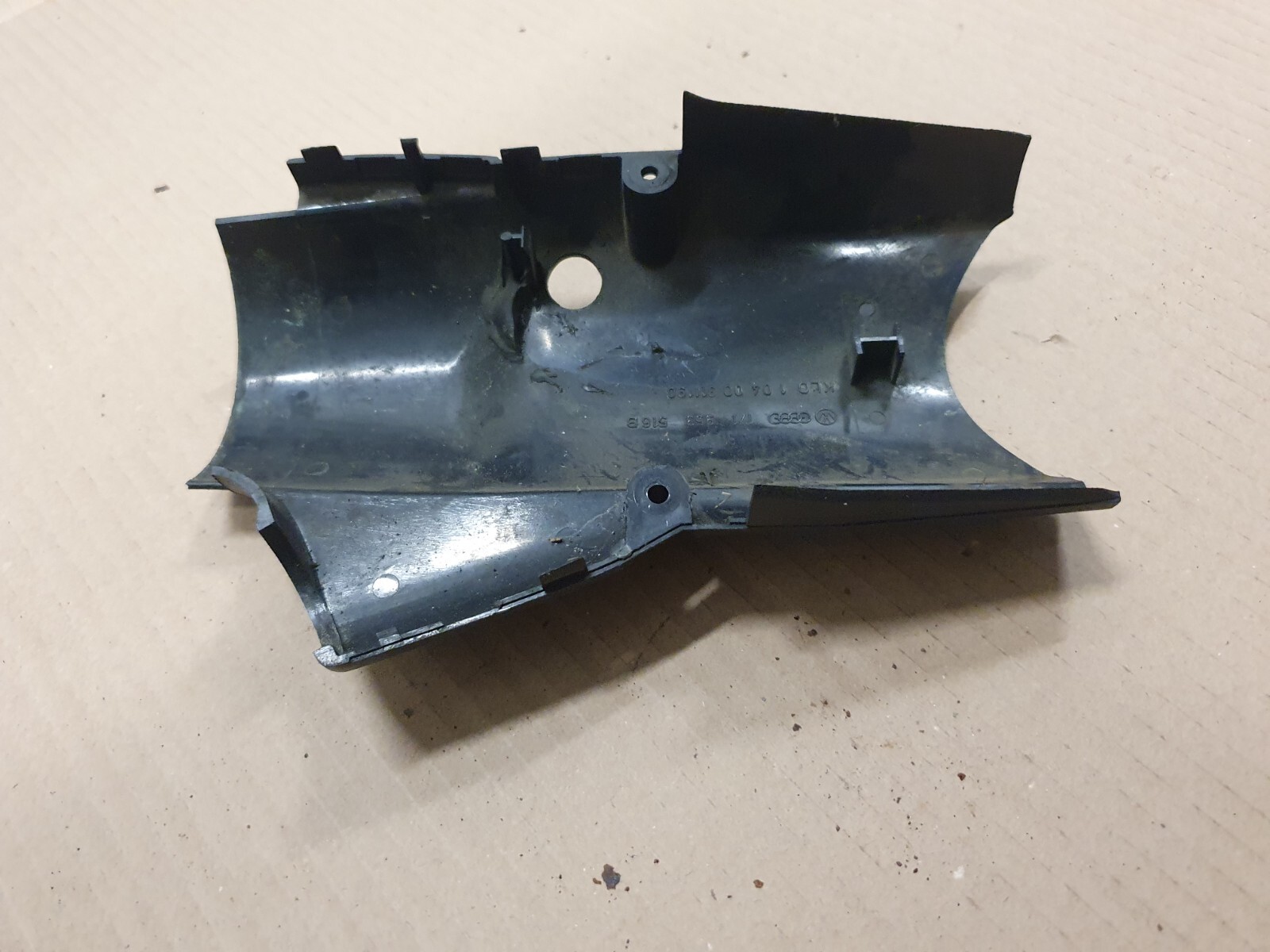 VW GOLF JETTA CADDY MK1 CABRIO STEERING COLUMN LOWER BOTTOM COVER TRIM ...