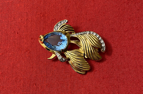 GOLD TONE, BLUE CRYSTAL FISH BROOCH 2x1.5" | eBay