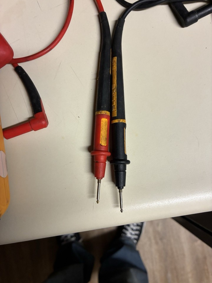 Fluke 902 FC True-RMS HVAC Clamp Meter IP30 765488309648| eBay
