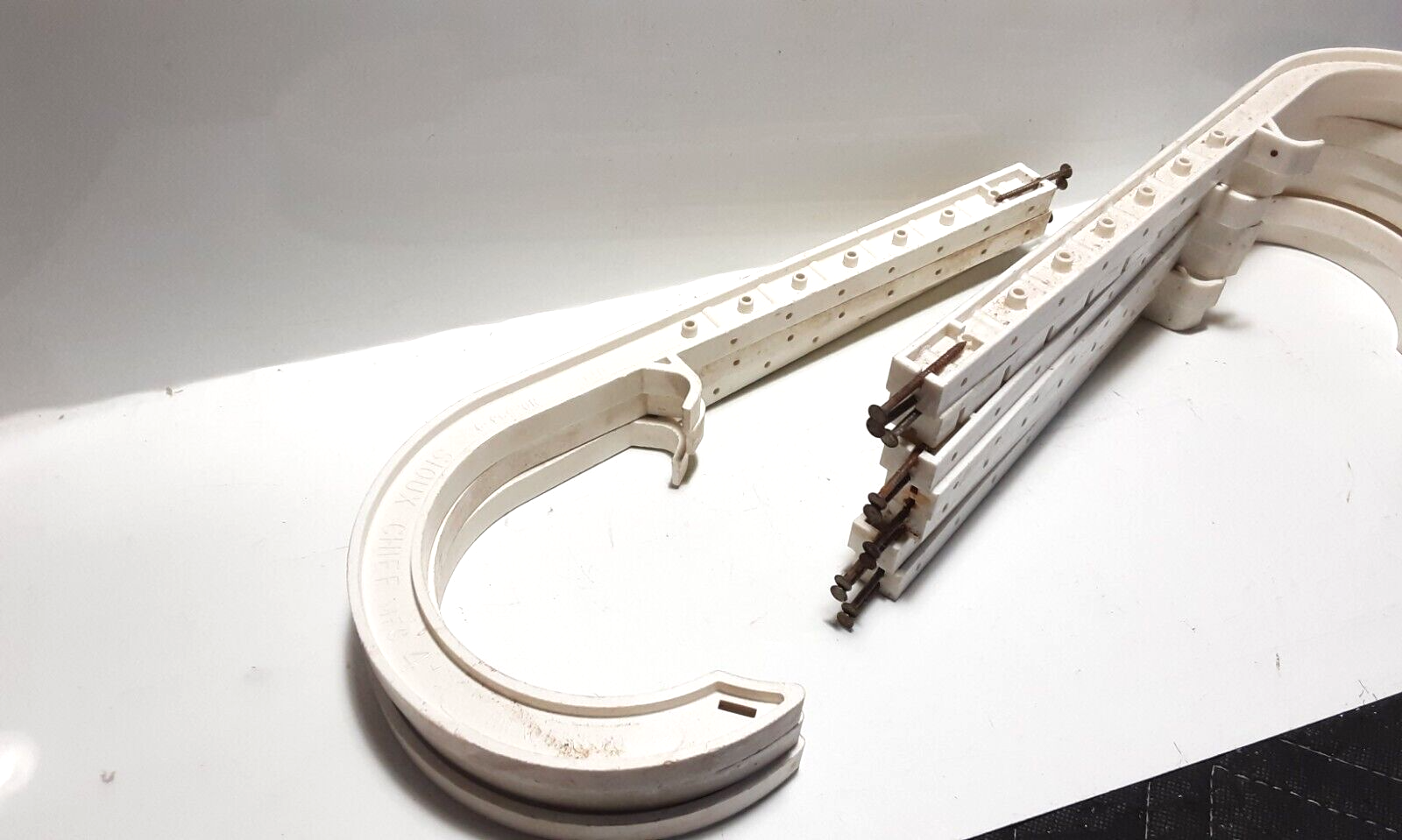 Sioux Chief 533-8, 533-9 Hangers 7 3 inch and 3 4 inch Lot of 10 New ...