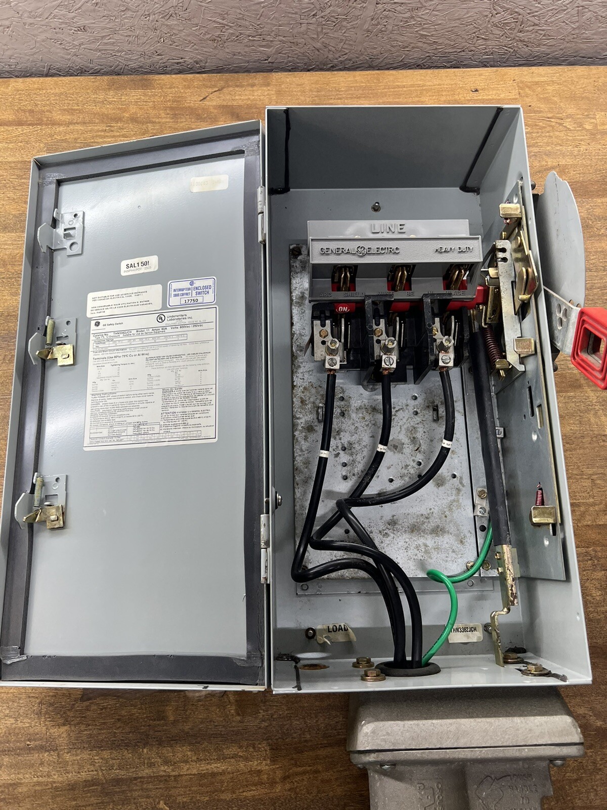 THN3362JCH GE 60 amp 600 volt 3 pole NEMA12 disconnect w/Crouse Hinds ...