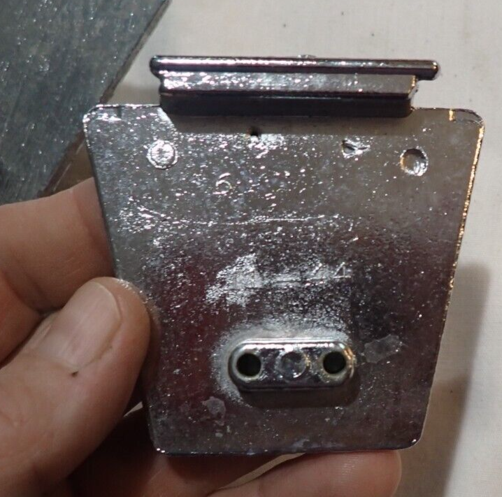 OAK VISTA 300 or 450 GUMBALL CANDY NUT VENDING MACHINE Flap Door Chute ...