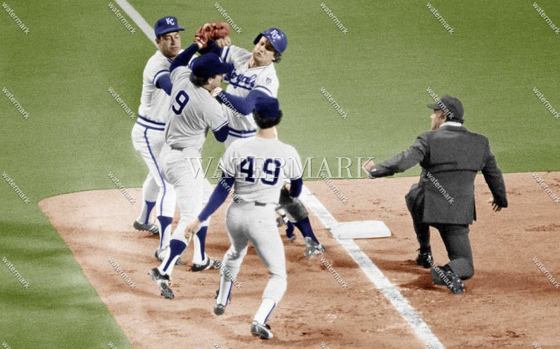 CV618 George Brett - Graig Nettles Fight Royals 8x10 11x14 16x20 ...