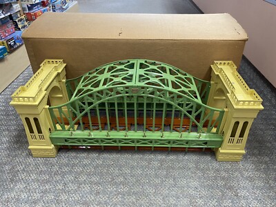 + MTH Standard / O Gauge Tinplate No. 300 Cream & Green Hellgate Bridge ...