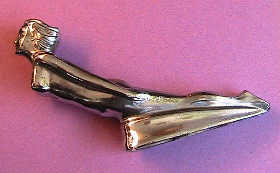 Flying Lady Hood Ornament