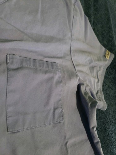 Ecko Red Light Blue Scrubs Top Size Large 2 Pockets 3 Buttons Nursing ...