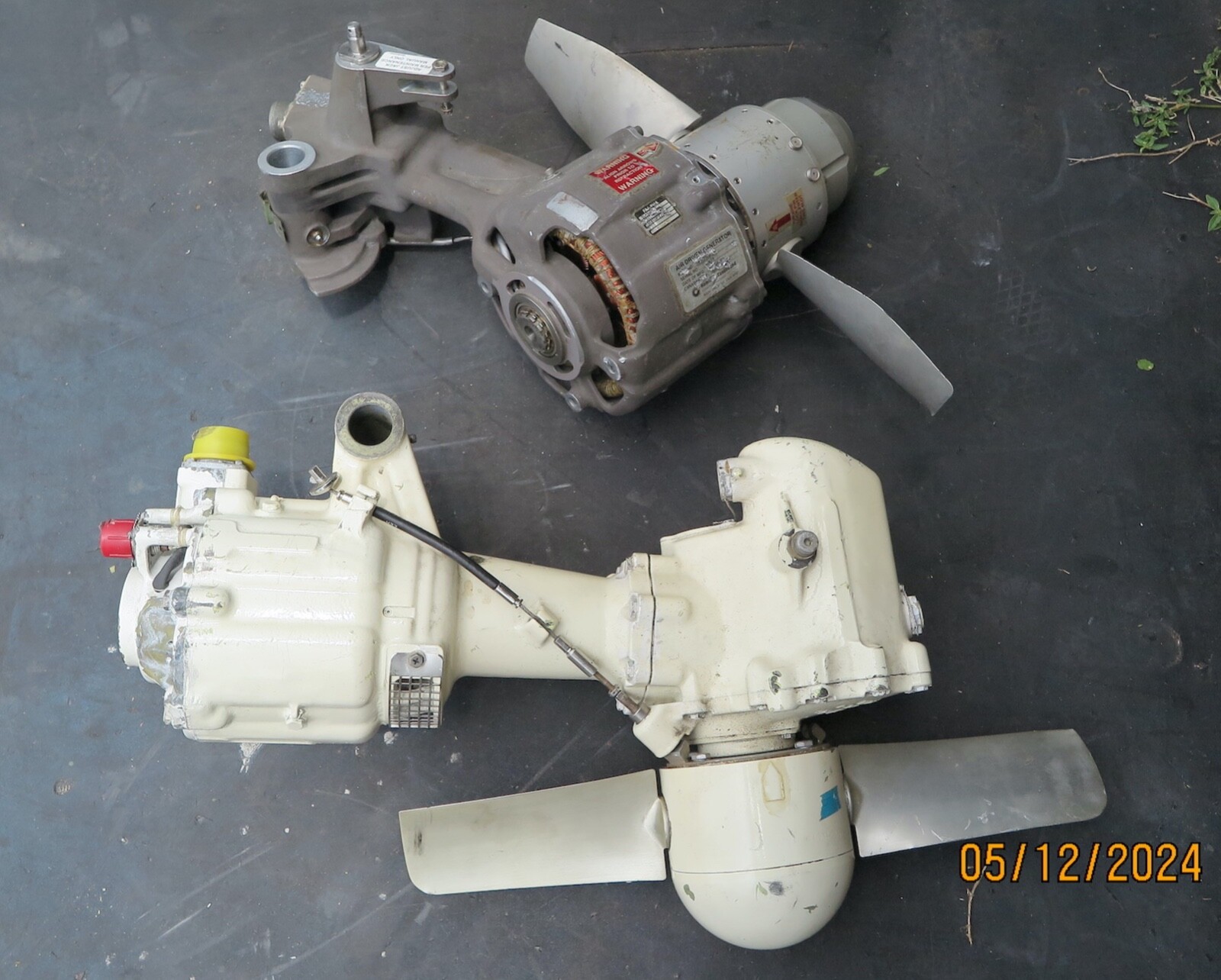 2 aircraft hamilton sundstrand air driven generator | eBay