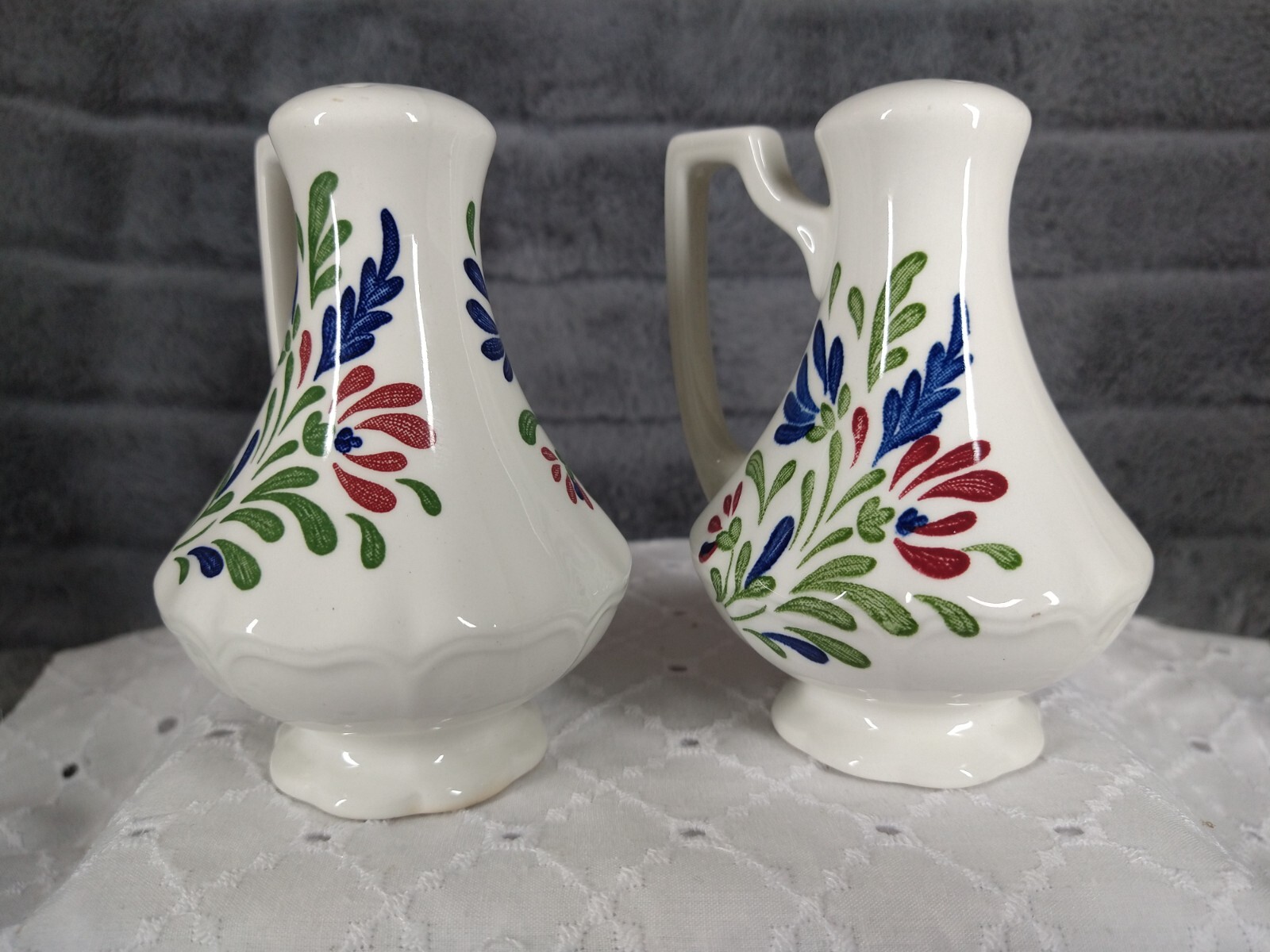 Vintage Suba Seal Porcelain Salt & Pepper Shakers Set Flower Pattern | eBay