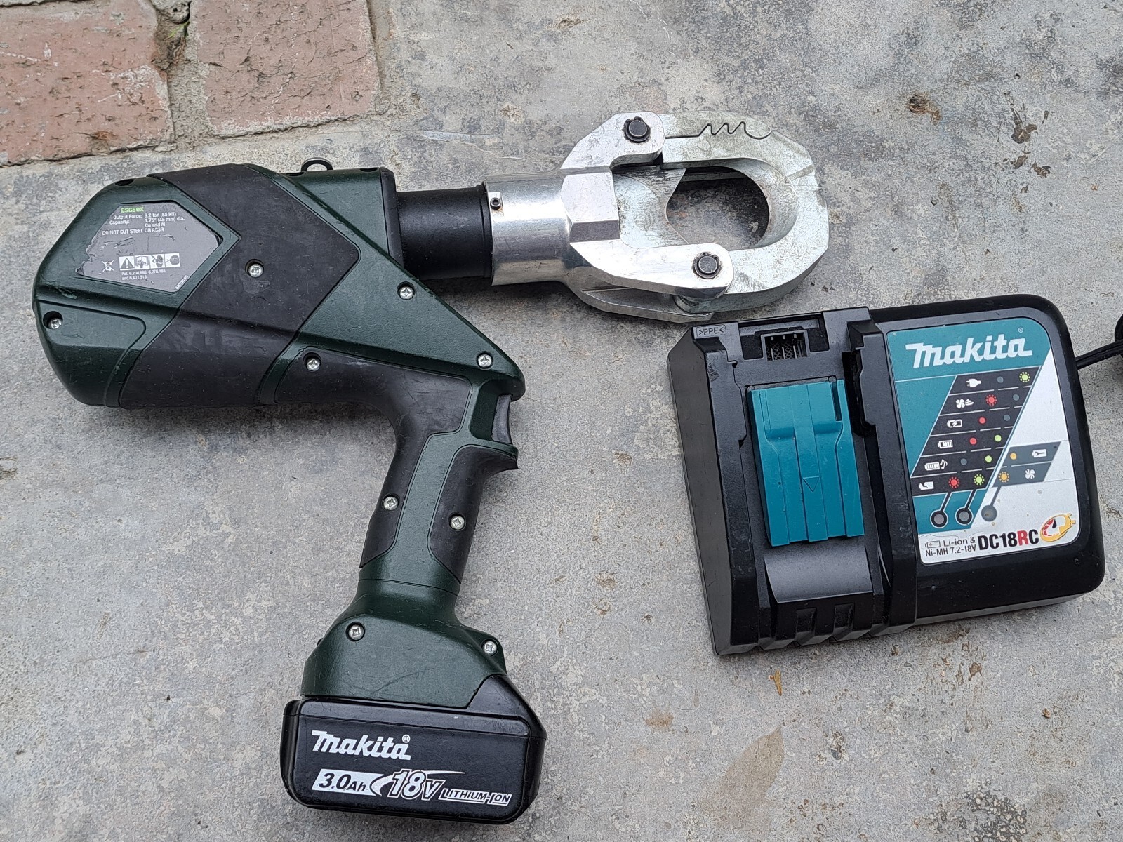 Greenlee ESG50X Gator 18v Cable Wire Cutter Works Great for sale online ...