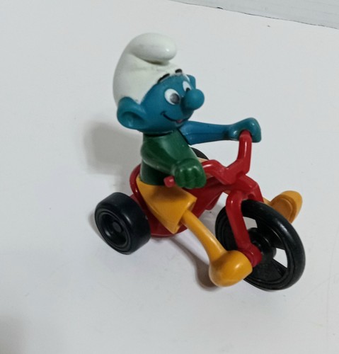 1981 SMURF TRI-CYCLE WITH MOVING LEGS BY HELM PEYO OF HONG KONG | eBay