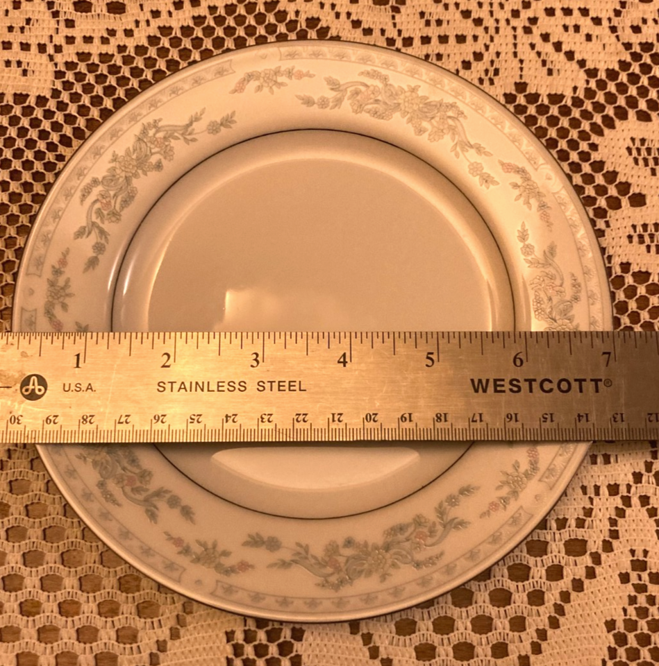 Somerset by EXCEL Four 5-pc place settings Dinner&bread plate, bowl ...