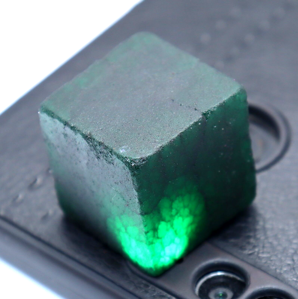 146 Ct Natural Colombian Certified Green Emerald Cube Shape Gemstone ...