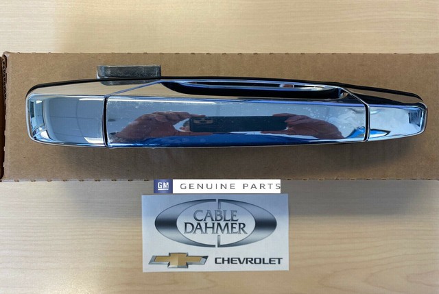 NEW OEM GM Exterior Chrome Door Handle Front Driver Side LH 84053434 | eBay