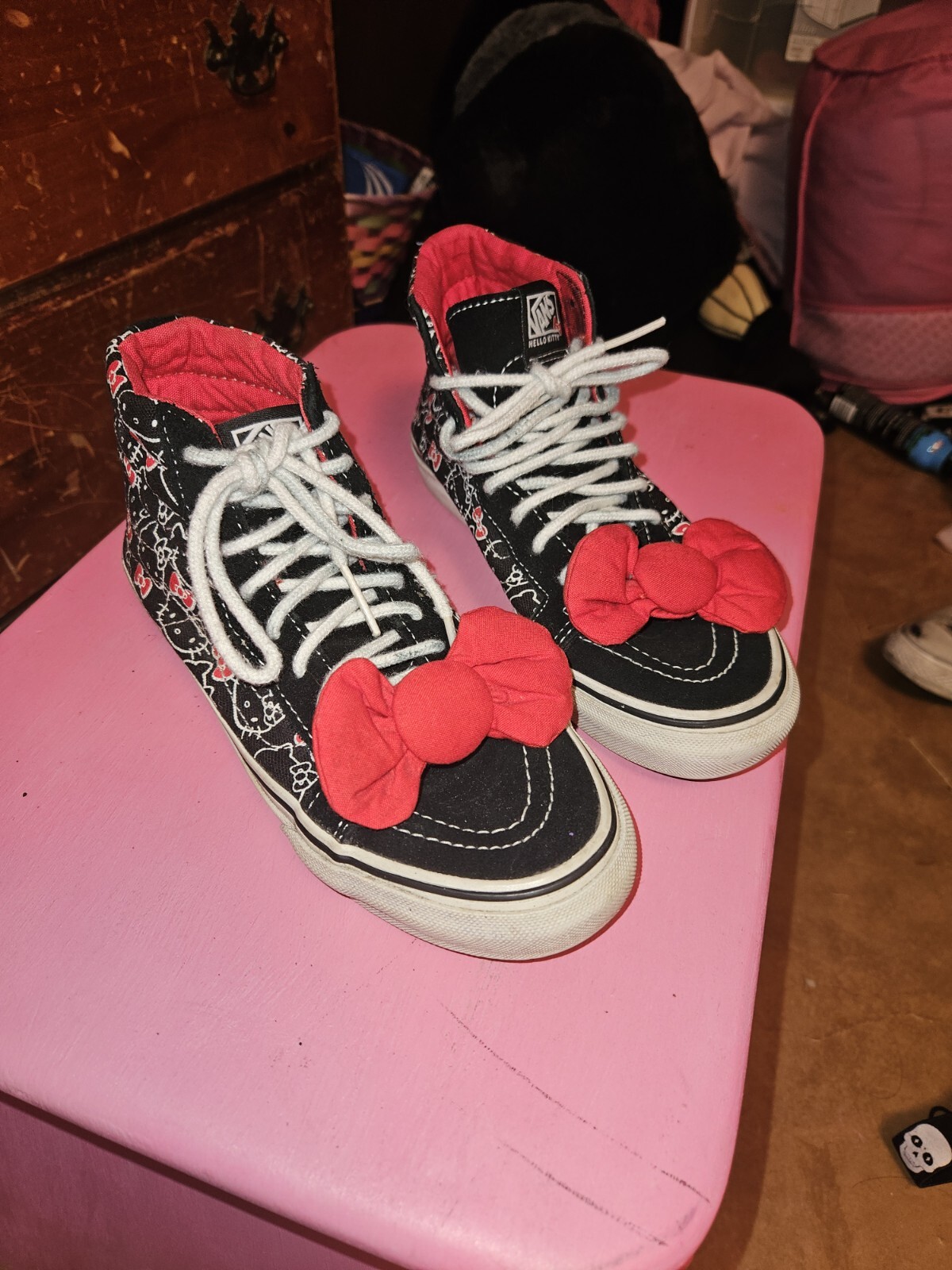 Hello Kitty Vans - Gem