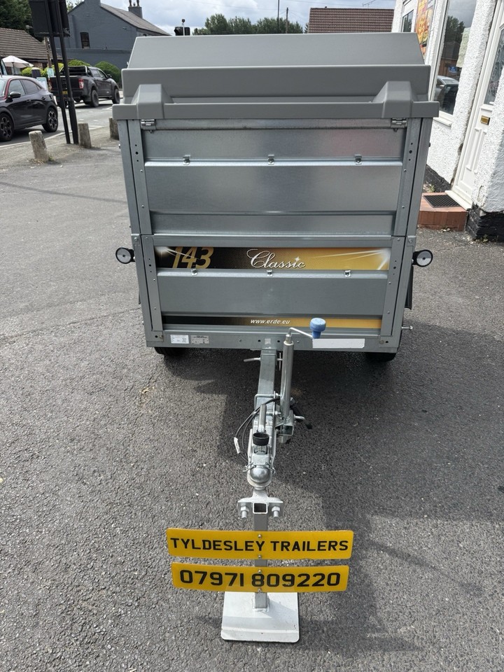 Erde 143 4’9” X 3’3” Camping trailer + Erde Hardtop Double Height 2020 ...