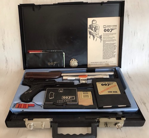 1965 JAMES BOND 007 Attache Briefcase Spy Kit Very Good Condition | eBay
