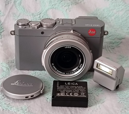 LEICA D-LUX typ 109 with DC VARIO SUMMILUX ASPH complete set unused ...