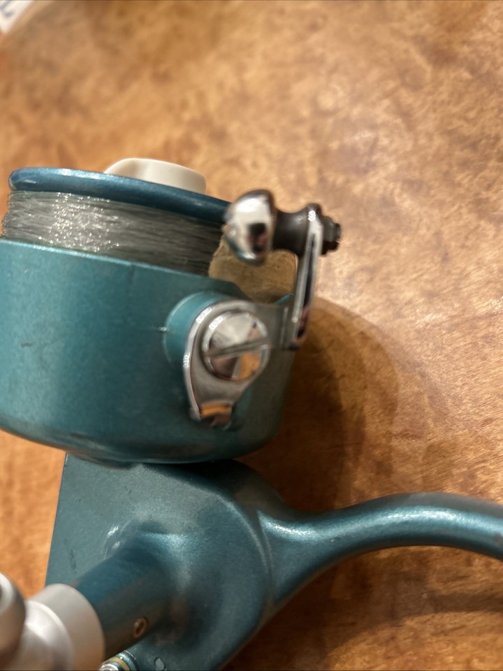 PENN 704 Reel Spinfisher Deluxe. Bail-less VINTAGE The Reels of ...